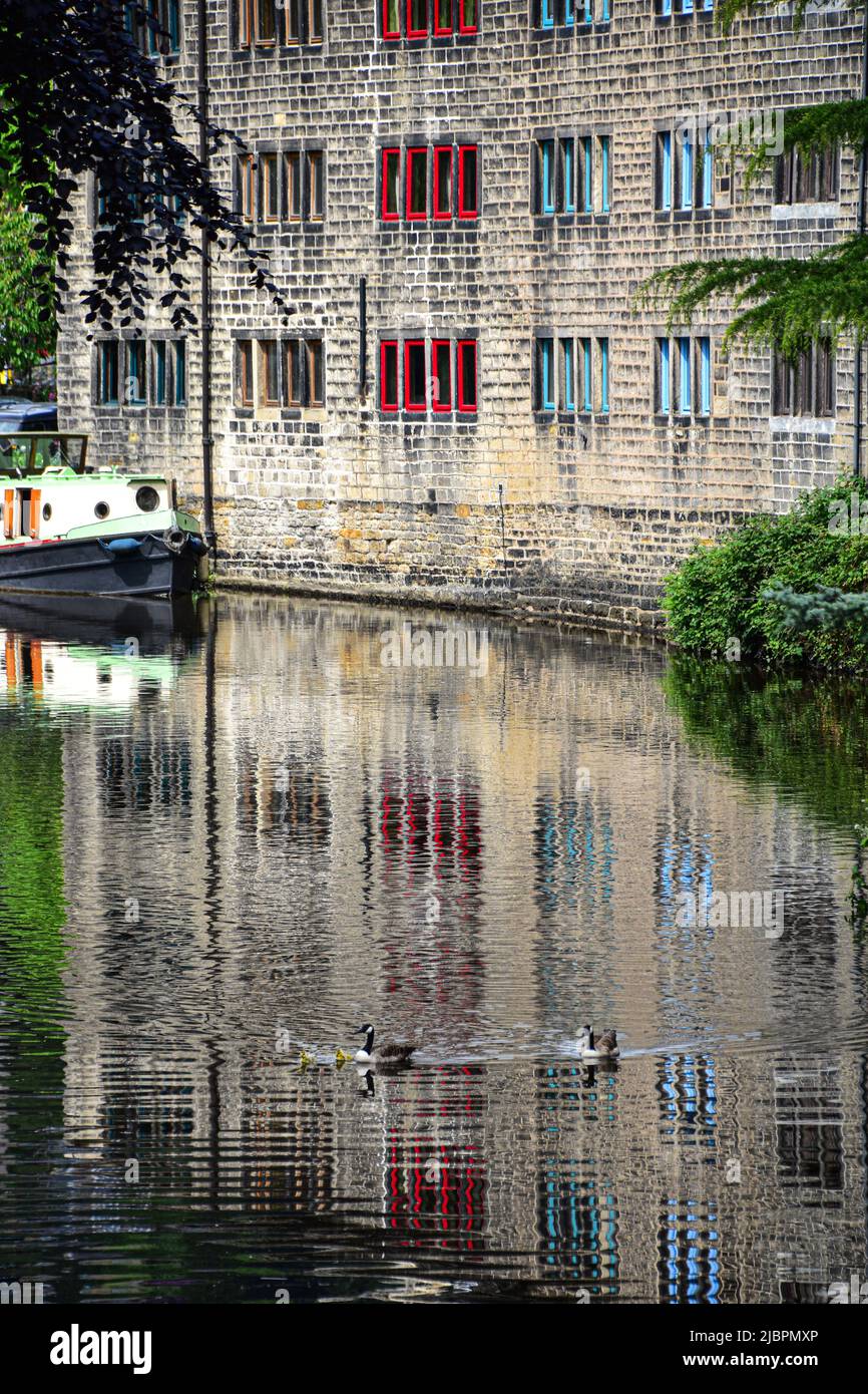 Rochdale Canal, Hebden Bridge Stock Photo - Alamy
