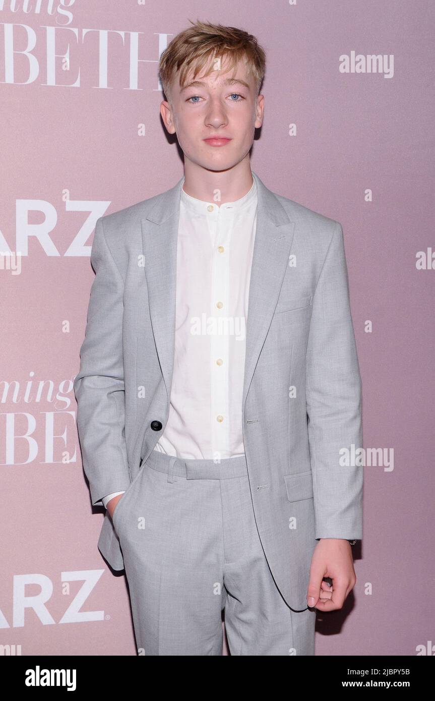 Oliver plaza hi-res stock photography and images - Alamy