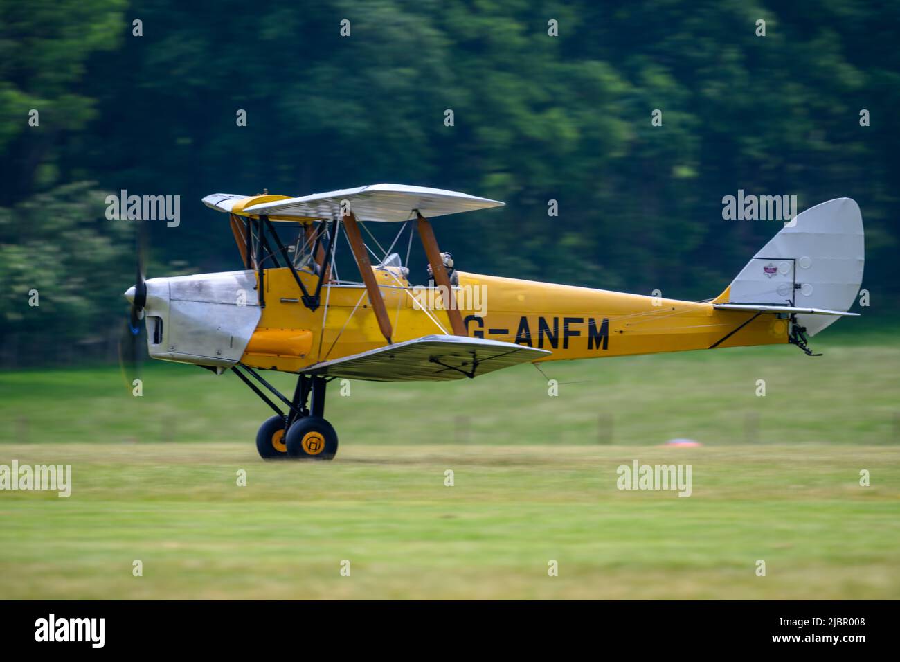 Tiger moth aircraft Stock Photo - Alamy