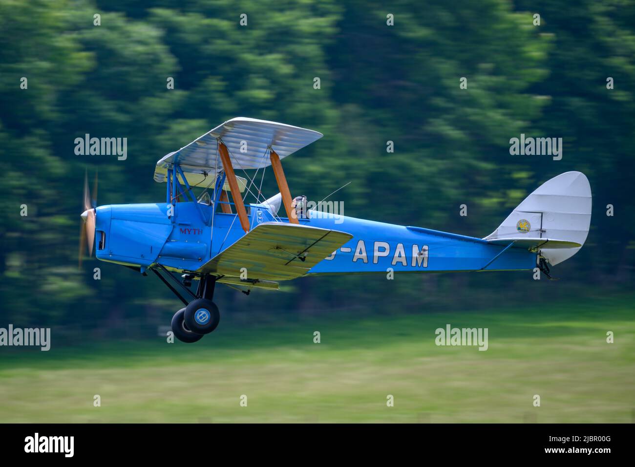 Tiger moth aircraft Stock Photo - Alamy