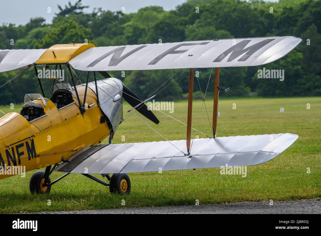 Tiger moth aircraft Stock Photo - Alamy