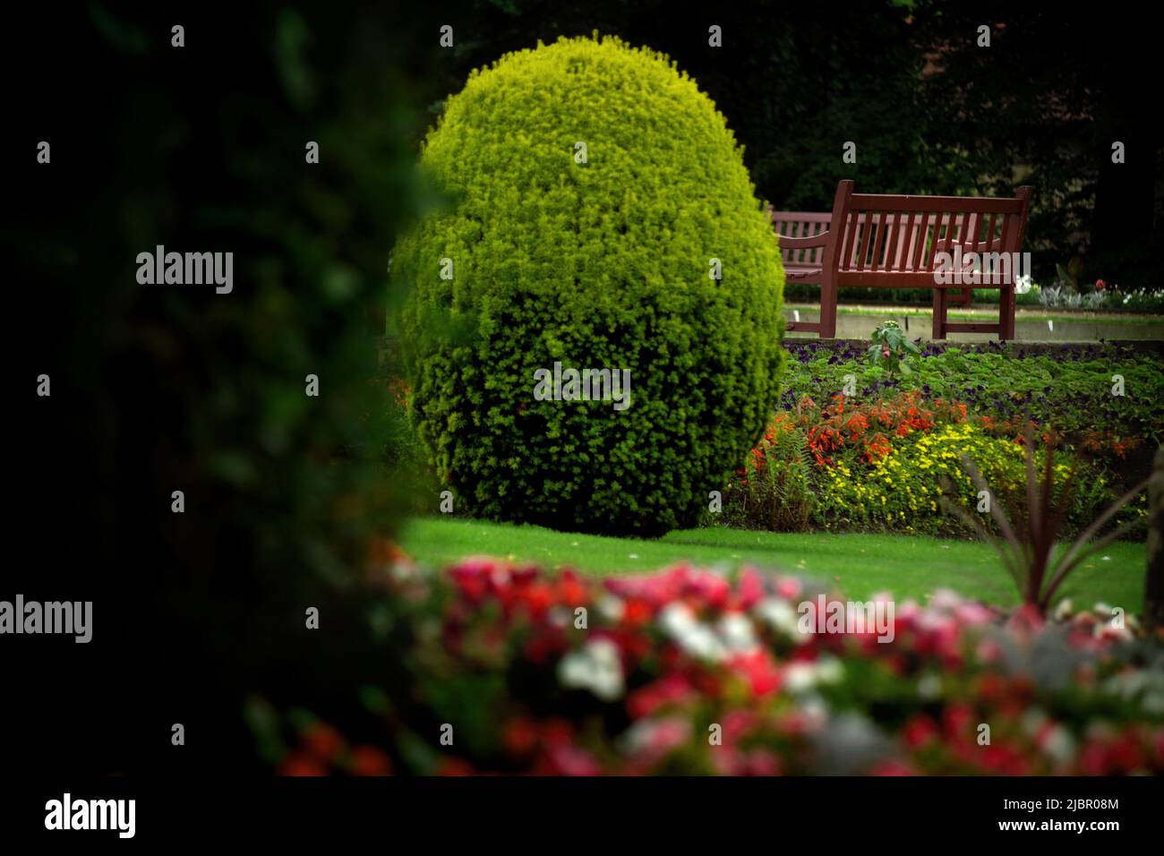 Benches at bowling green in Hexham Park, Northumberland Stock Photo - Alamy