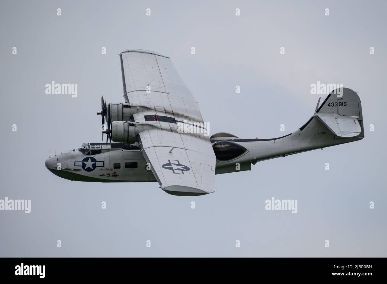 Twin engine catalina hi-res stock photography and images - Alamy