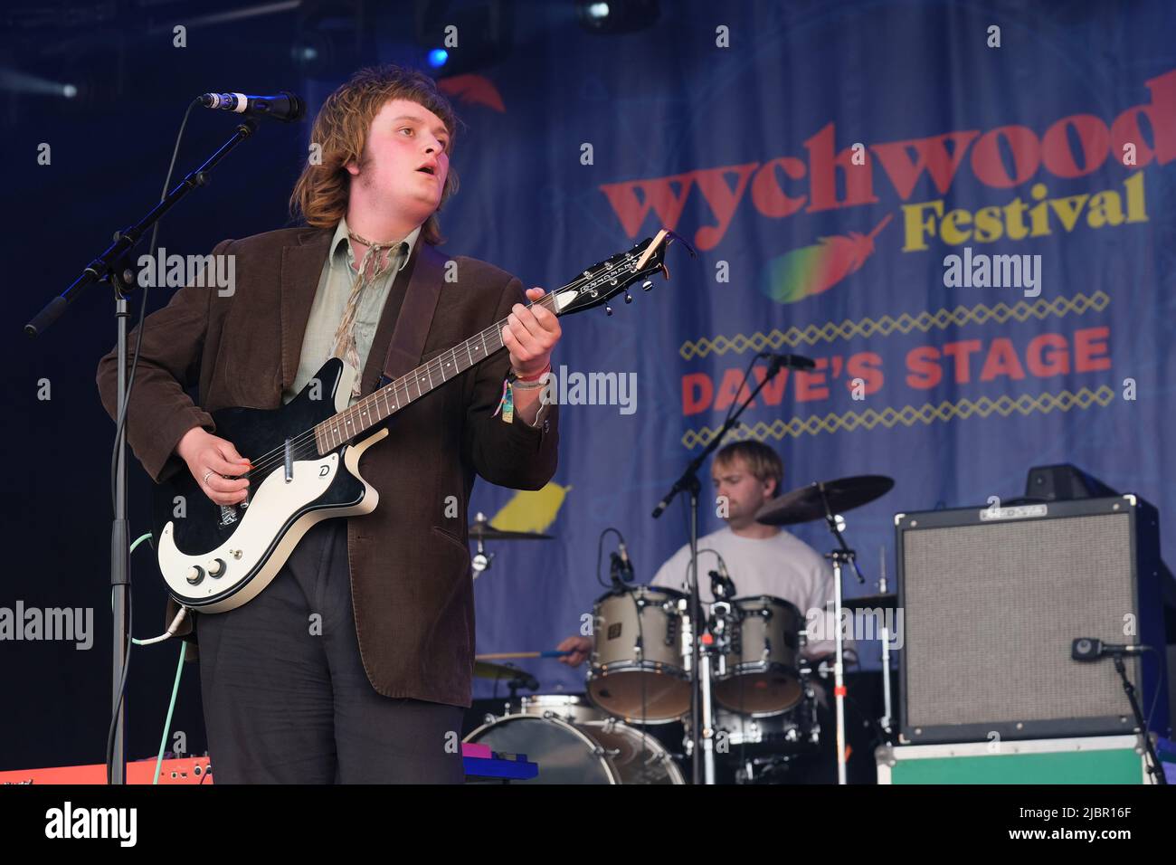 Jake Vickers of the Zangwills performing at Wychwood Festival ...