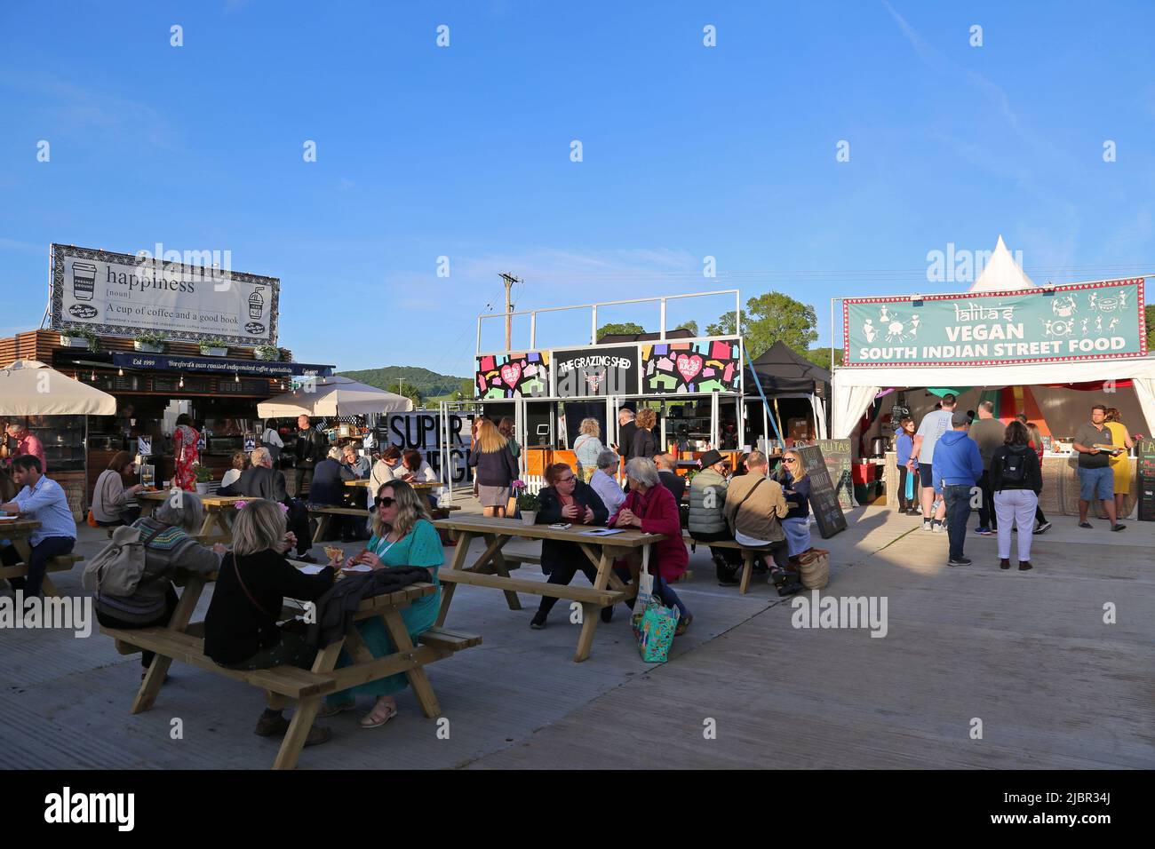 Coffee stall cart hi-res stock photography and images - Alamy