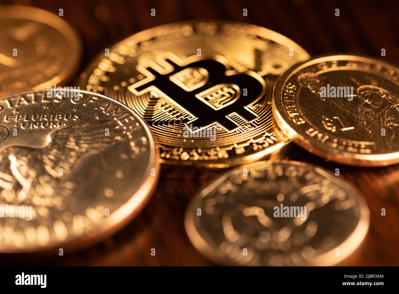 Us dollar coin hi-res stock photography and images - Alamy