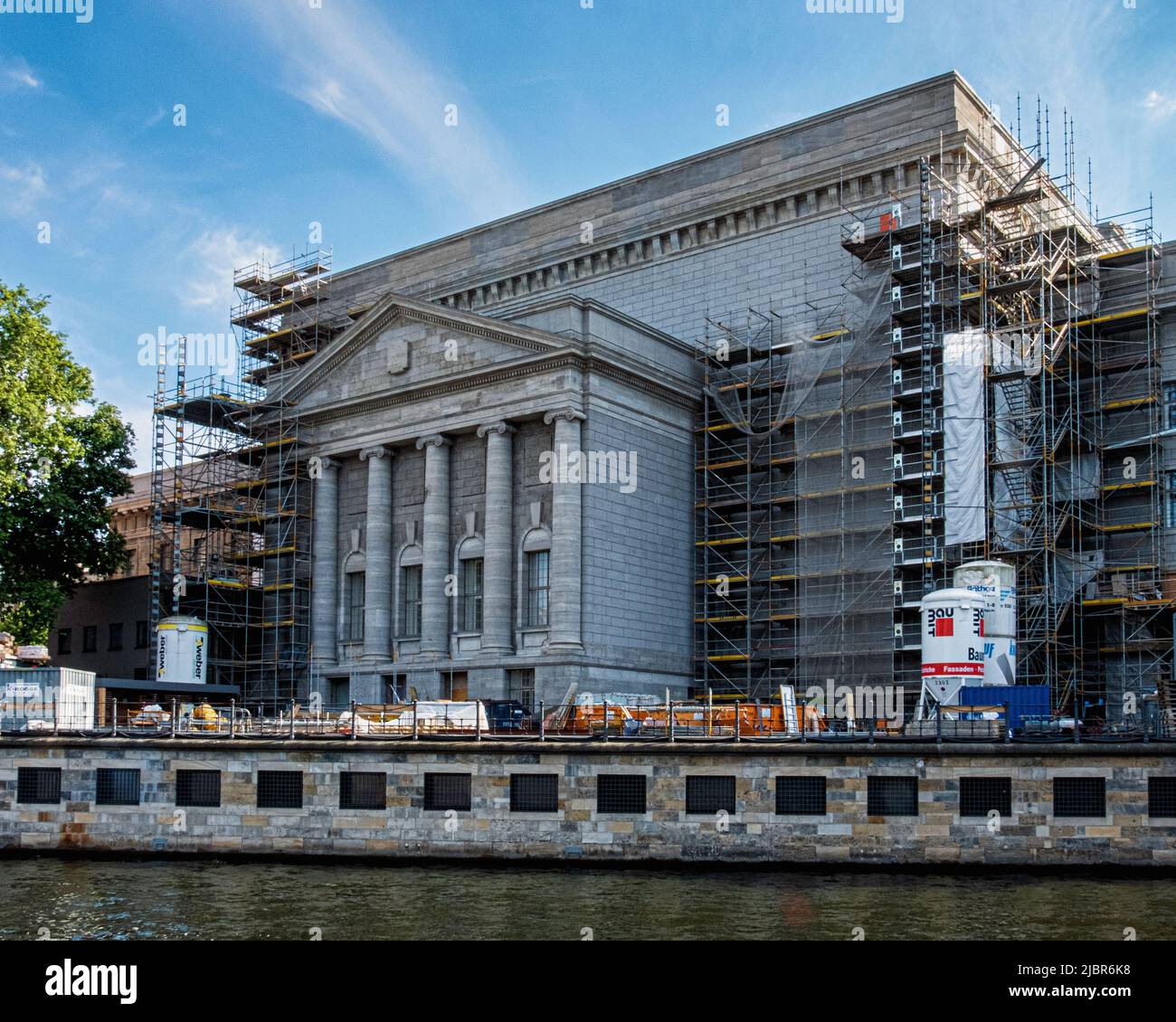 Pergamon museum facade exterior view hi-res stock photography and ...