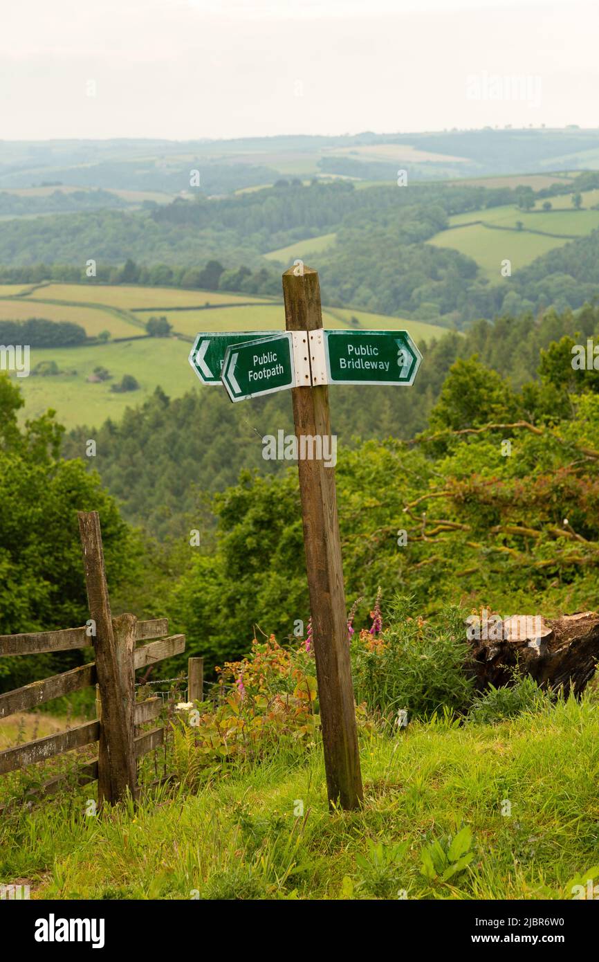 Footpath sign, High Bickington, Devon, England, United Kingdom Stock ...