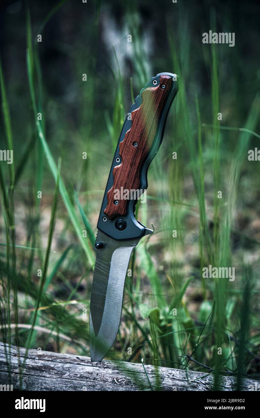 Tactical knife for survival and protection difficult conditions stuck ...