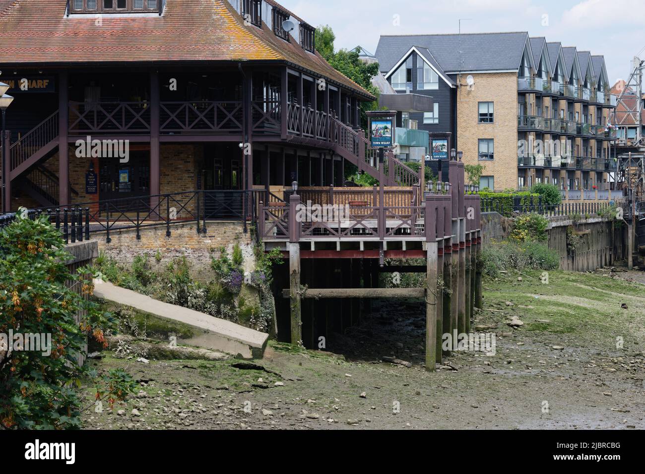 Old isleworth ait hi-res stock photography and images - Alamy