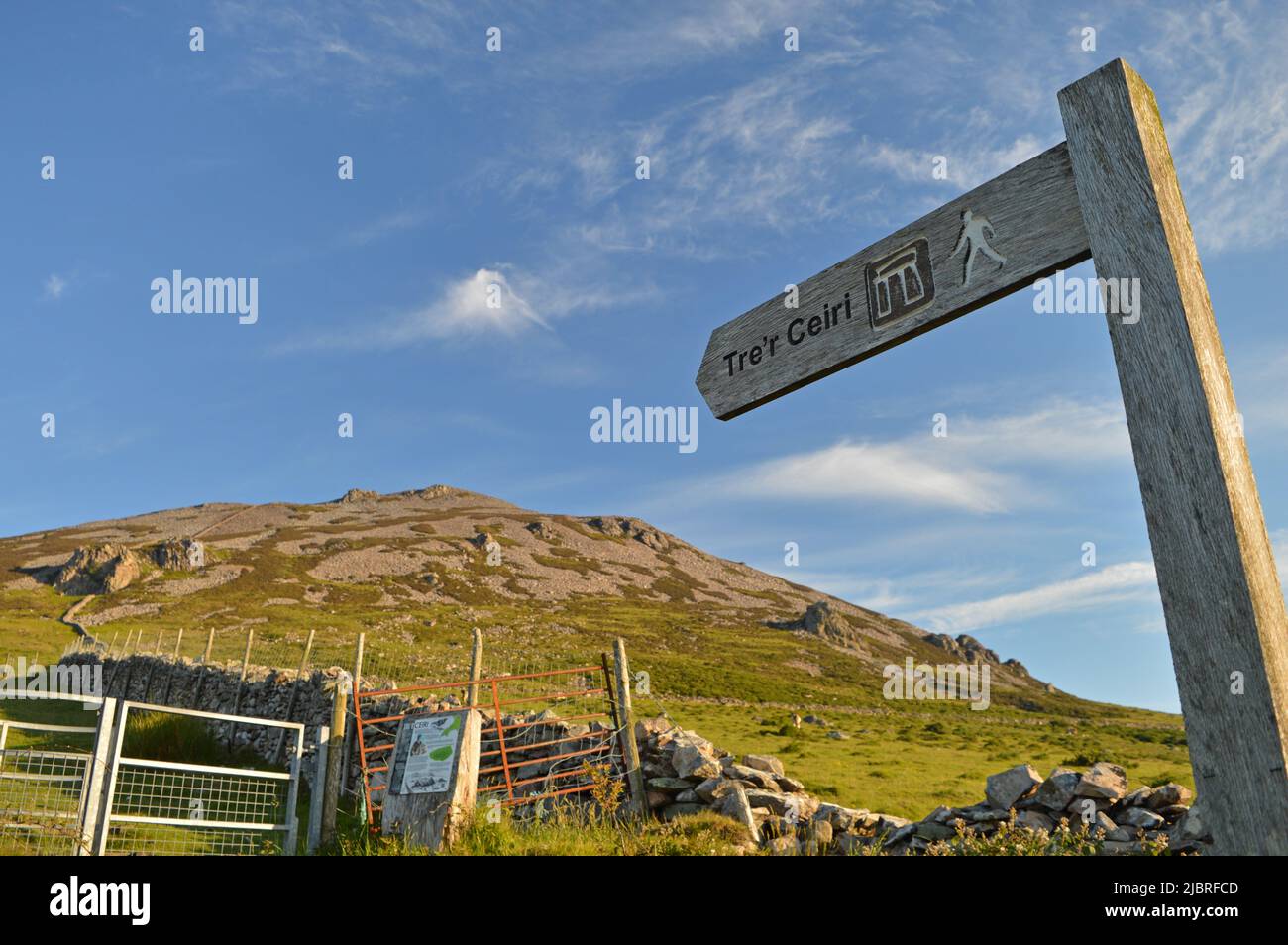Tre'r Ceiri Hillfort near Llithfaen, Llyn Peninsula, Wales Stock Photo ...