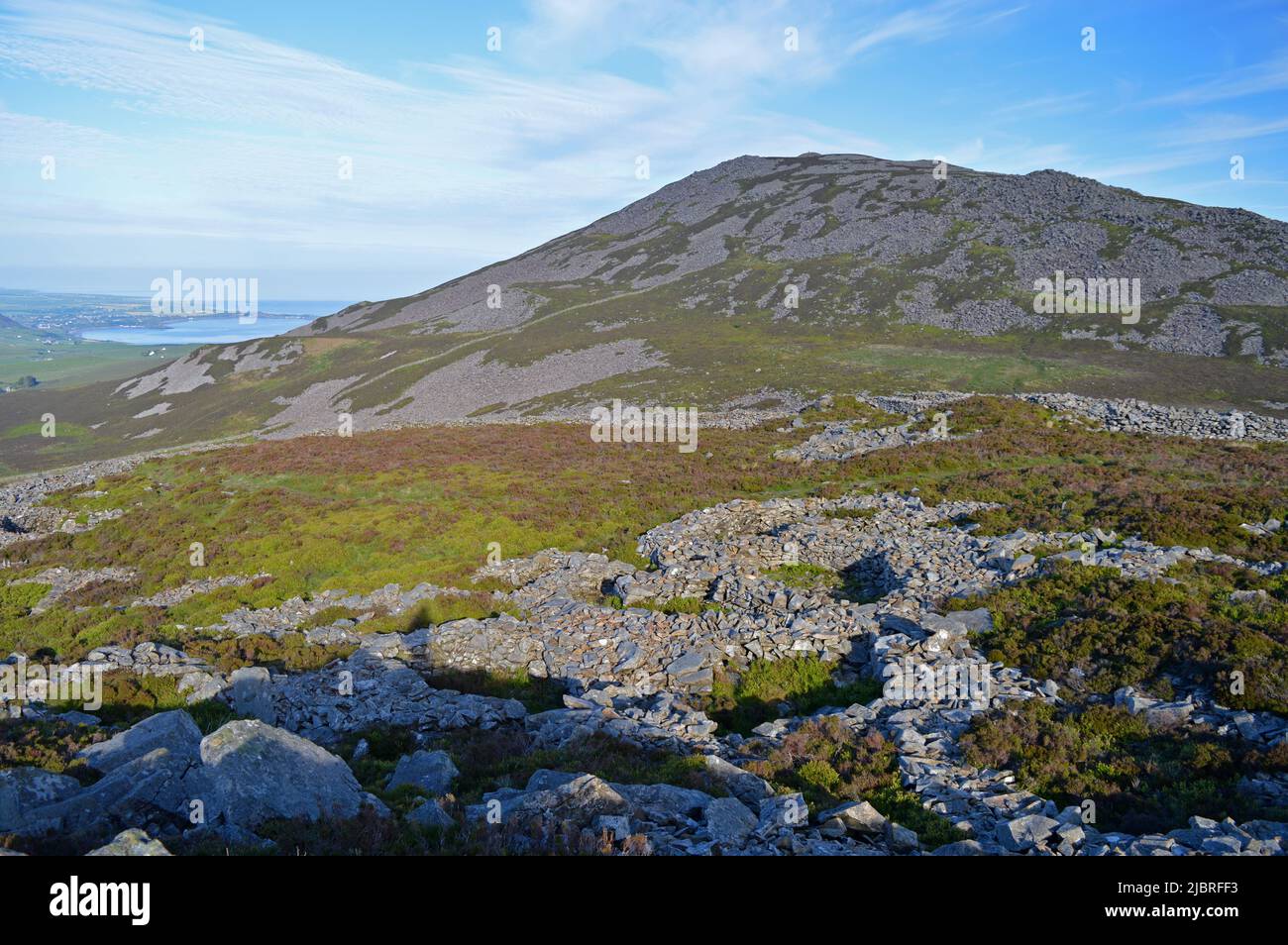 Tre'r Ceiri Hillfort near Llithfaen, Llyn Peninsula, Wales Stock Photo ...