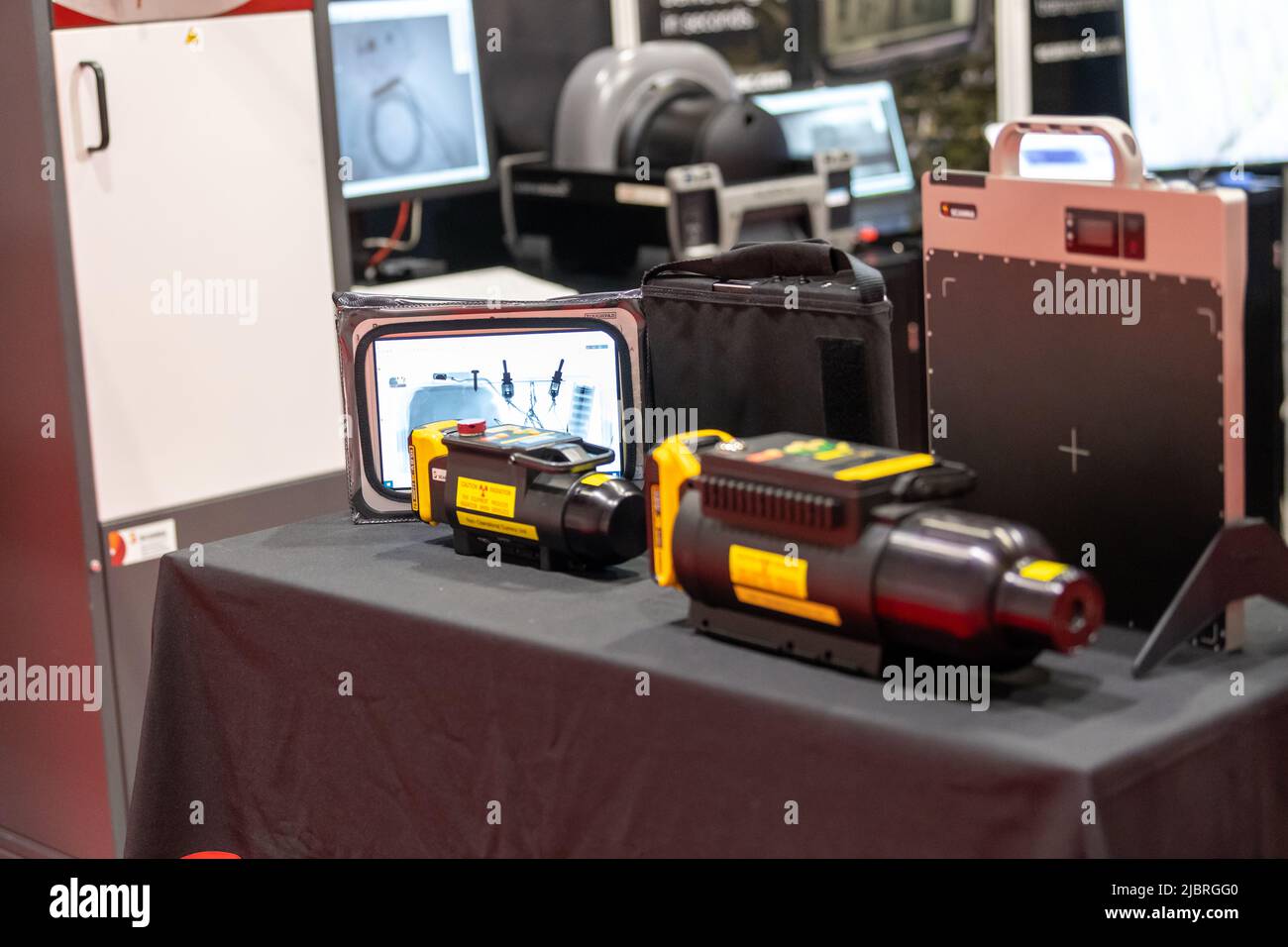 Exhibition mobile x ray scanning hi-res stock photography and images ...
