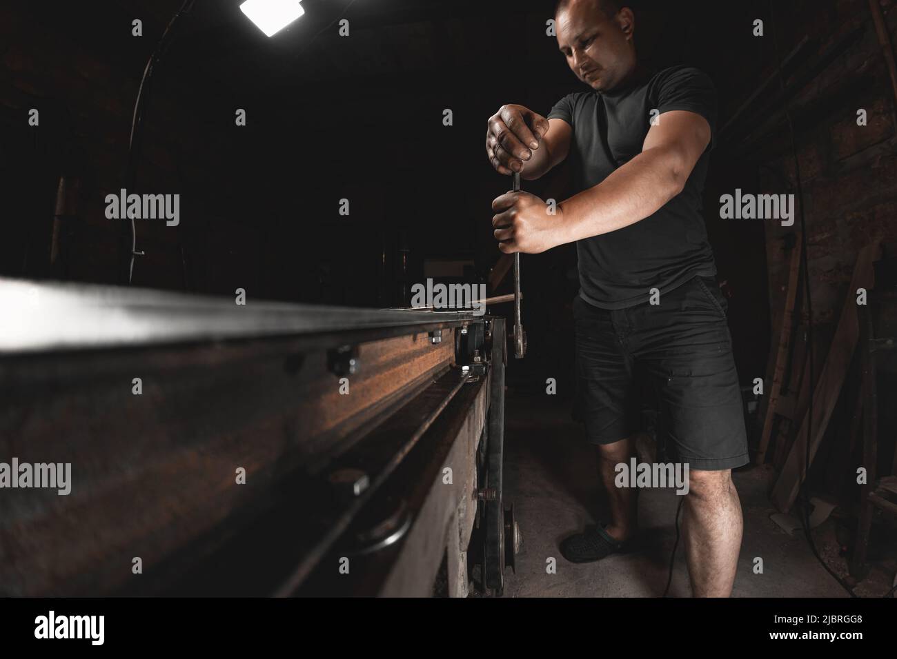 Home workshop hi-res stock photography and images - Alamy