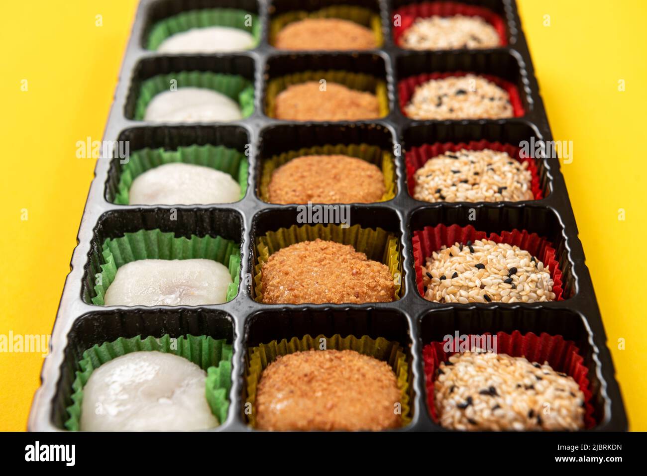 Traditional japanese packaging hi-res stock photography and images - Alamy