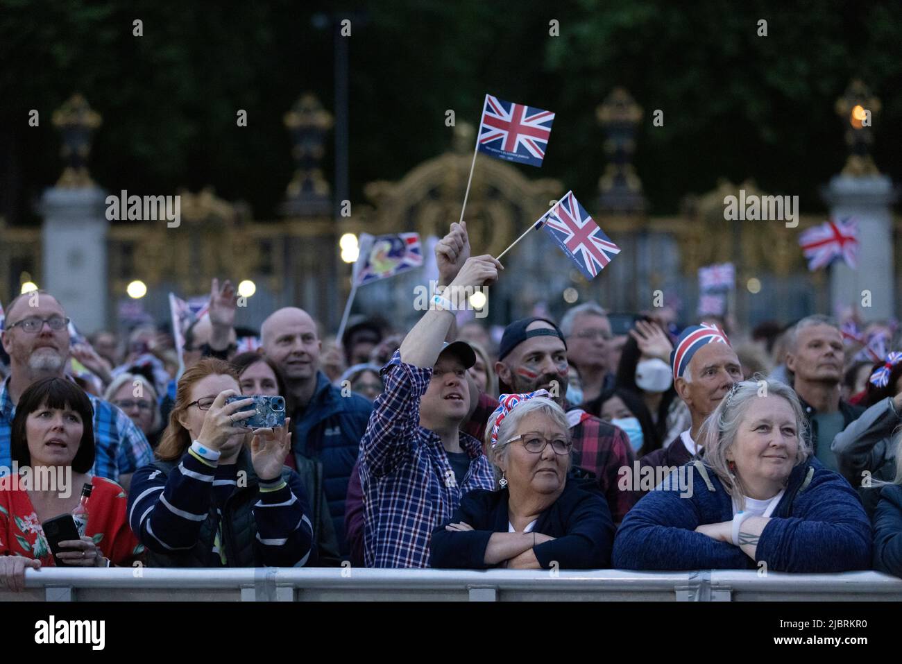 Platinum Jubilee Party at The Palace Concert, The Queen 70th Platinum ...