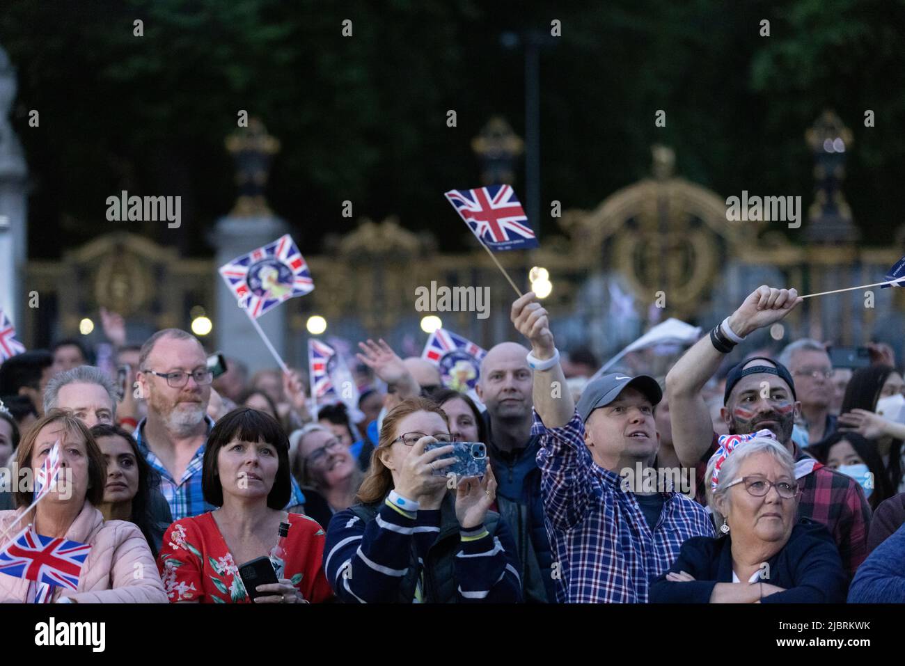 Platinum Jubilee Party at The Palace Concert, The Queen 70th Platinum ...