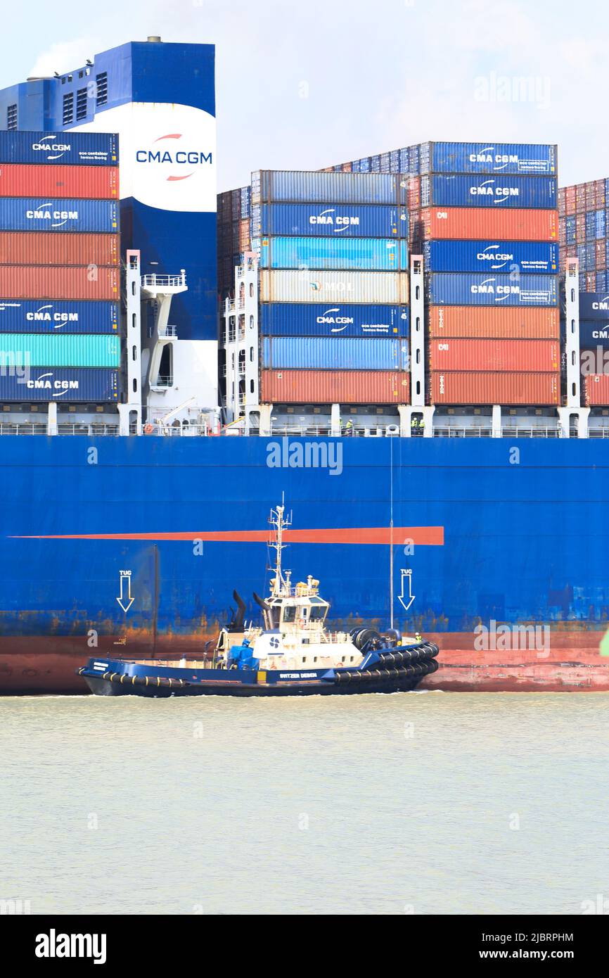 Container ship CMA CGM Jean Mermoz entering the Port of Felixstowe ...