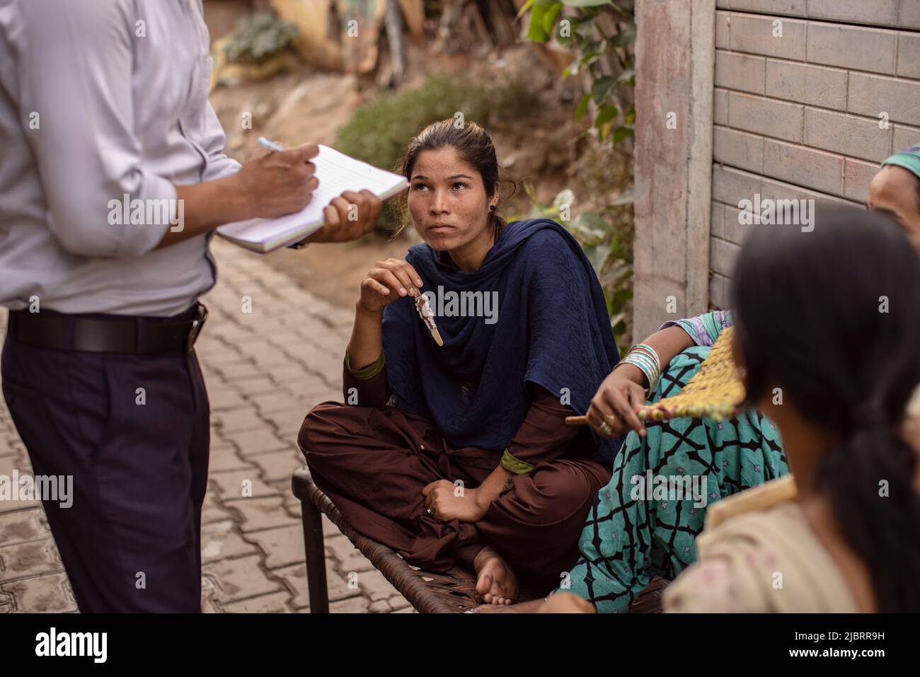 Indian slum area hi-res stock photography and images - Alamy