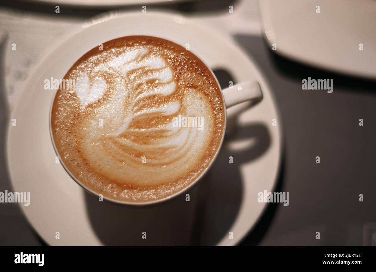 Cafe latte hi-res stock photography and images - Alamy