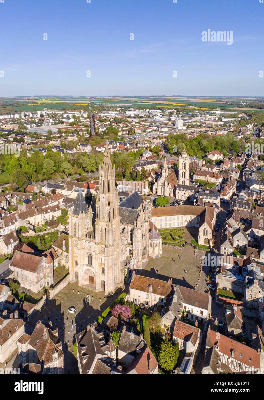 France, Oise, Senlis, cathedral of Notre Dame de Senlis (aerial view ...