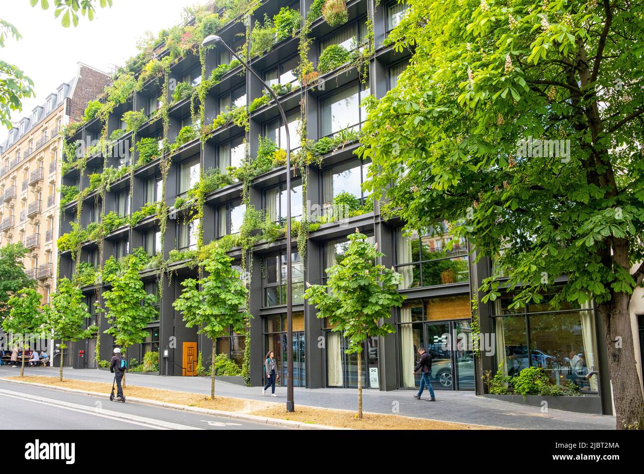 France, Paris, green building boulevard Pasteur, 15th Stock Photo - Alamy