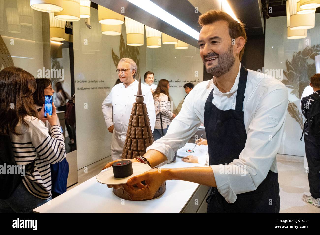 Cyril lignac paris hi-res stock photography and images - Alamy