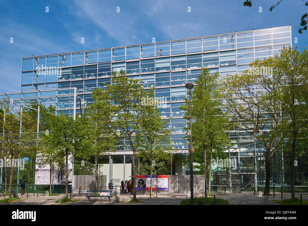 France, Paris, Cartier Foundation for Contemporary Art Stock Photo - Alamy