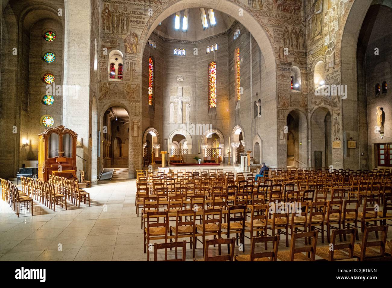 Catholic altar painting hi-res stock photography and images - Alamy