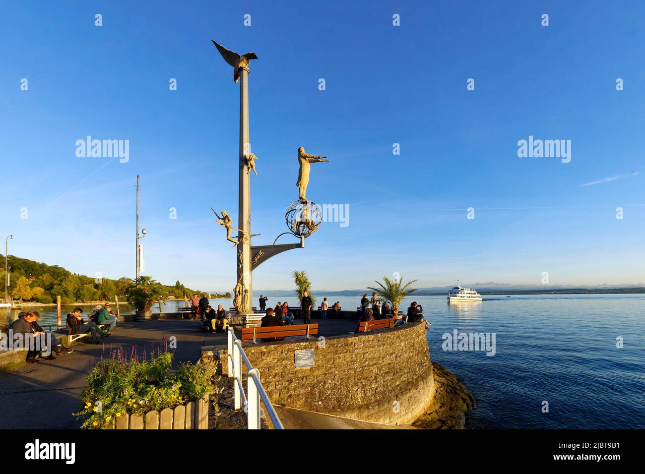 Statue meersburg lake constance bodensee hi-res stock photography and ...