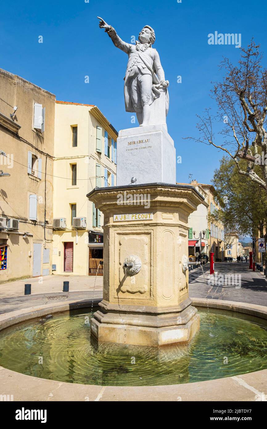 France, Vaucluse, Luberon Regional Natural Park, Pertuis, statue of ...