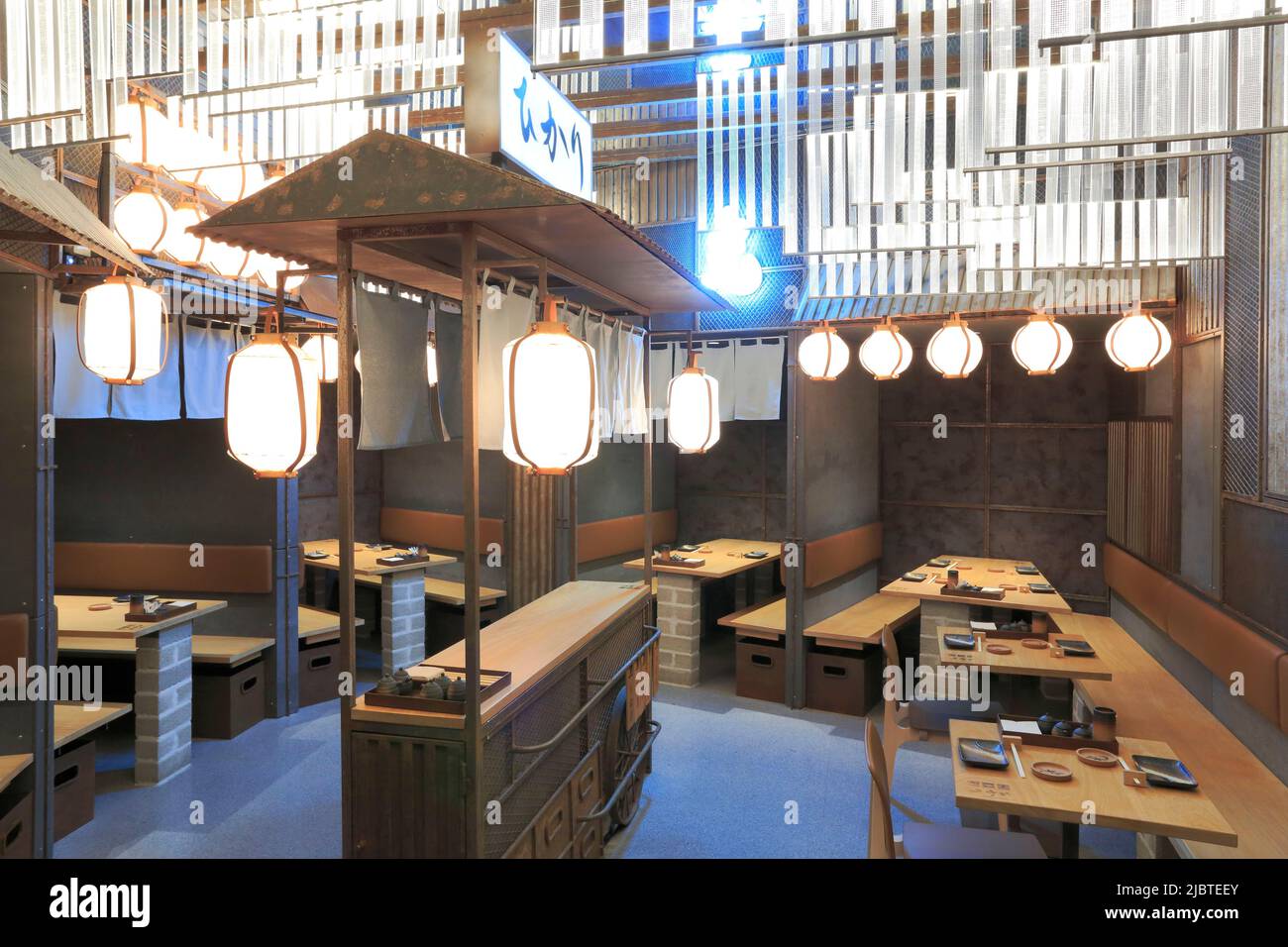 Spain, Valence, Ruzafa district, Japanese restaurant Hikari Yakitori ...