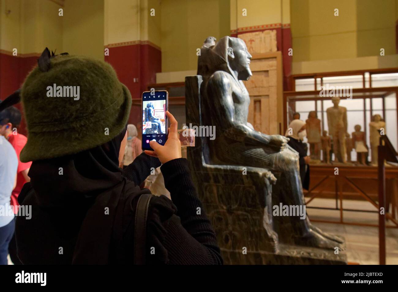 Egypt, Cairo, downtown, Egyptian museum of Cairo, statue of king ...