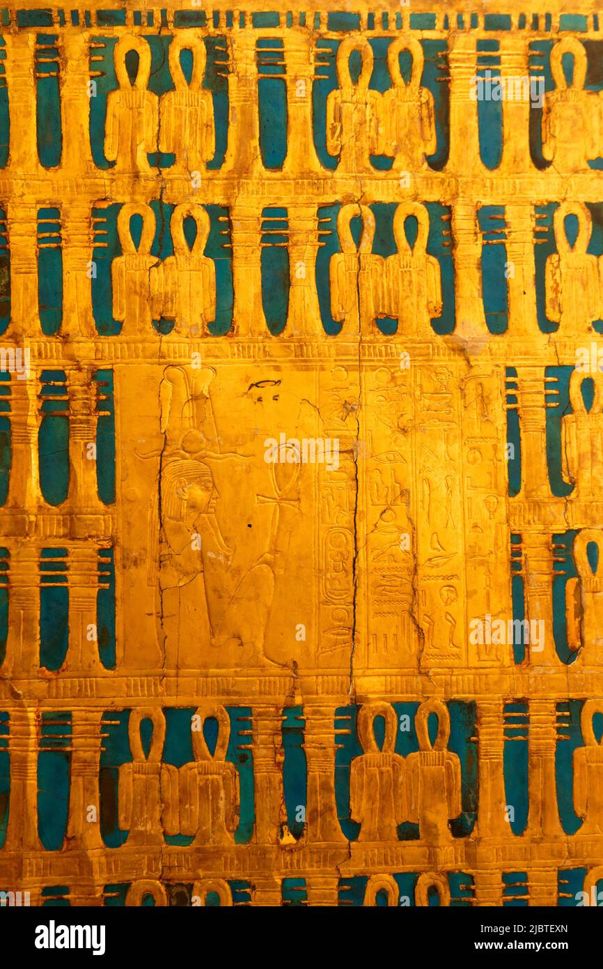 Tutankhamun canopic shrine hi-res stock photography and images - Alamy