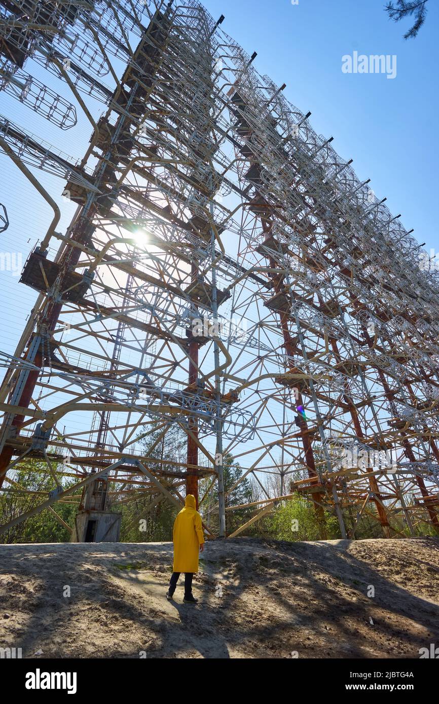 People working radar system hi-res stock photography and images - Alamy