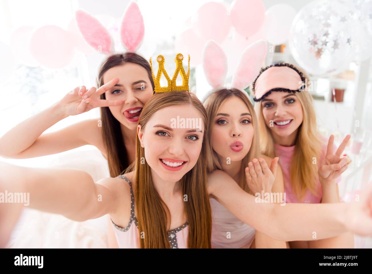 Flirty girlfriends hi-res stock photography and images - Alamy