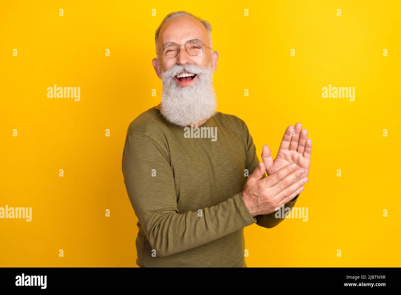 Photo of funny old grey beard man clap hands wear eyewear green sweater ...