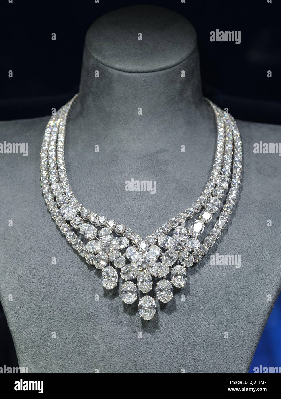 New York, USA. 08th June, 2022. Van Cleef and Arpels diamond necklace ...