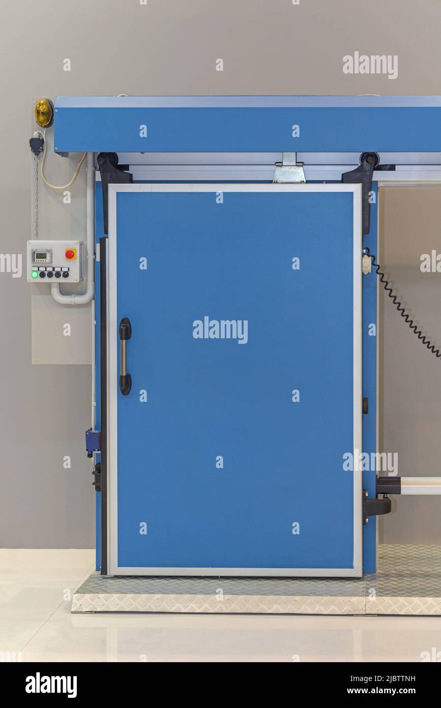 Refrigeration Insulated Automatic Sliding Door in Cold Storage ...