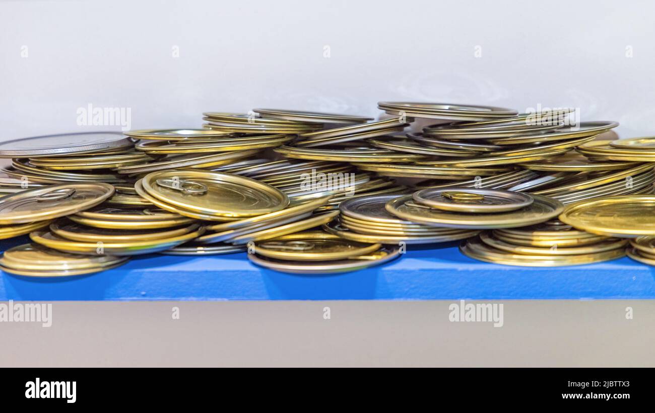 Big tin can hi-res stock photography and images - Alamy