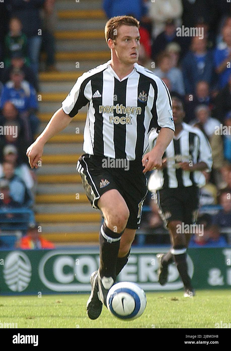 PORTSMOUTH V NEWCASTLE SCOTT PARKER PIC MIKE WALKER, 2005 Stock Photo ...