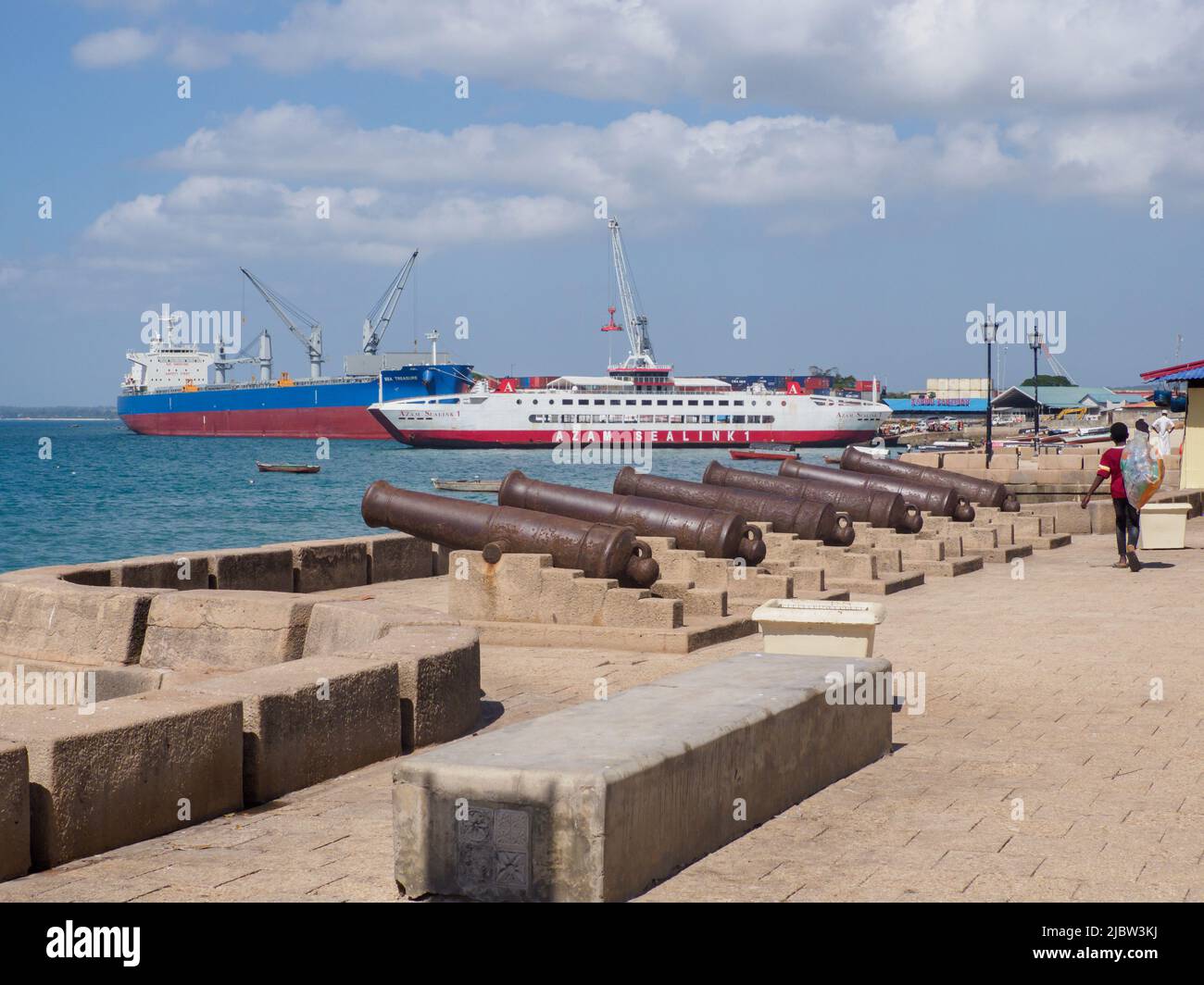 Atlantic container line hi-res stock photography and images - Alamy