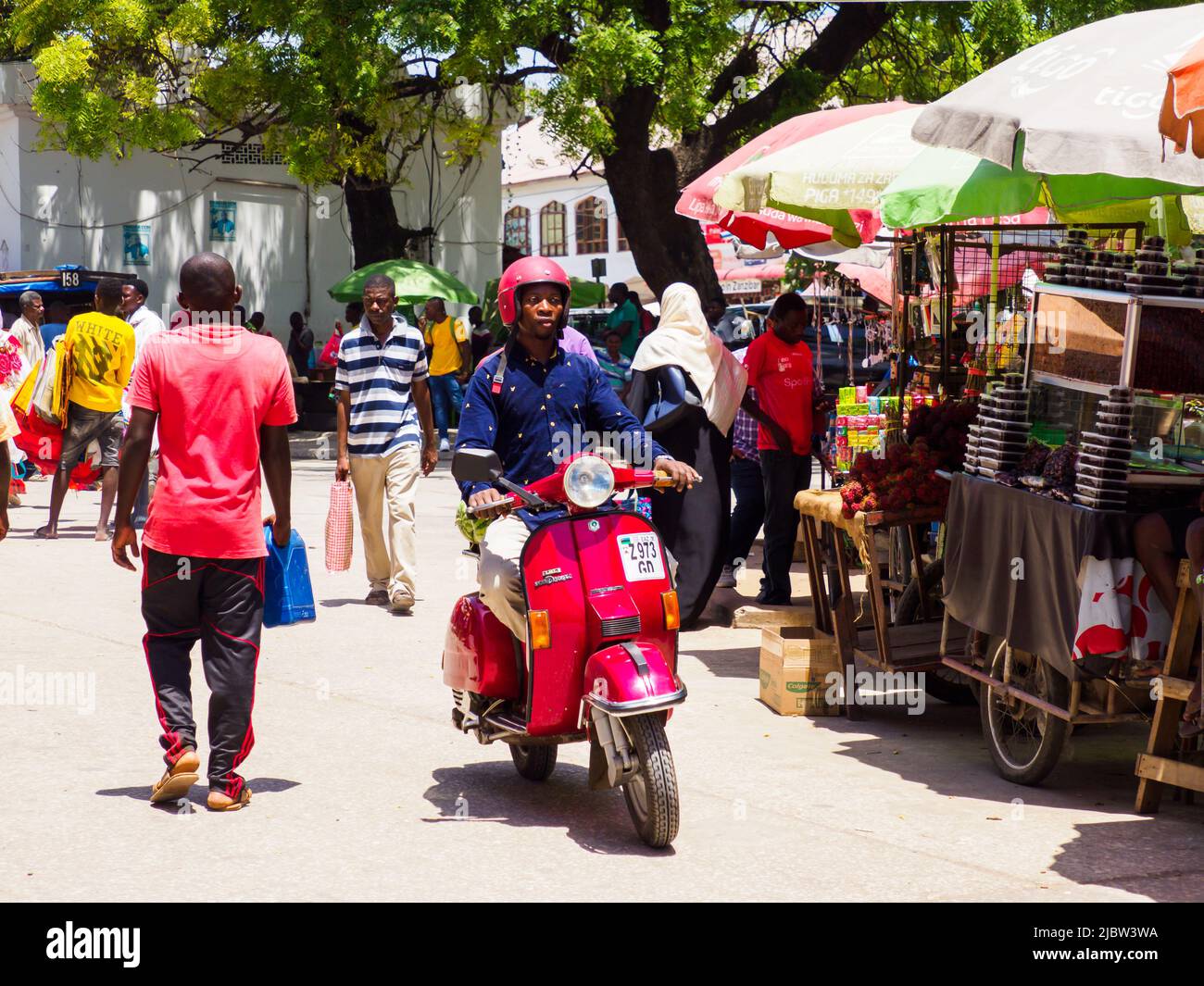 Zanzibar, Tanzania - Jan 2021: Crowds of Africans buy and sell sundries ...
