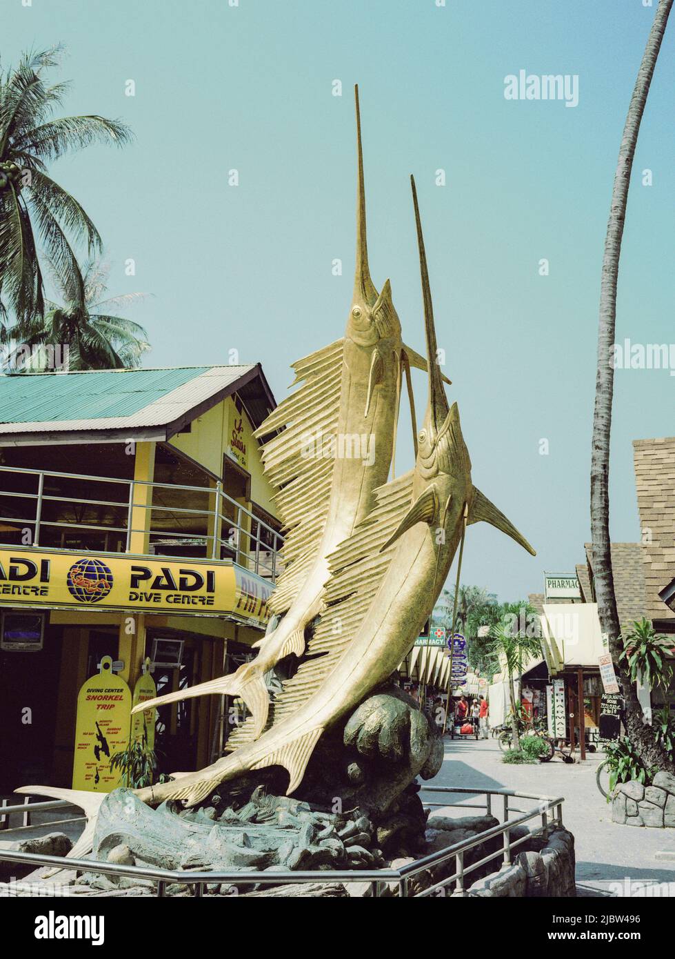 Golden marlin sculpture hi-res stock photography and images - Alamy