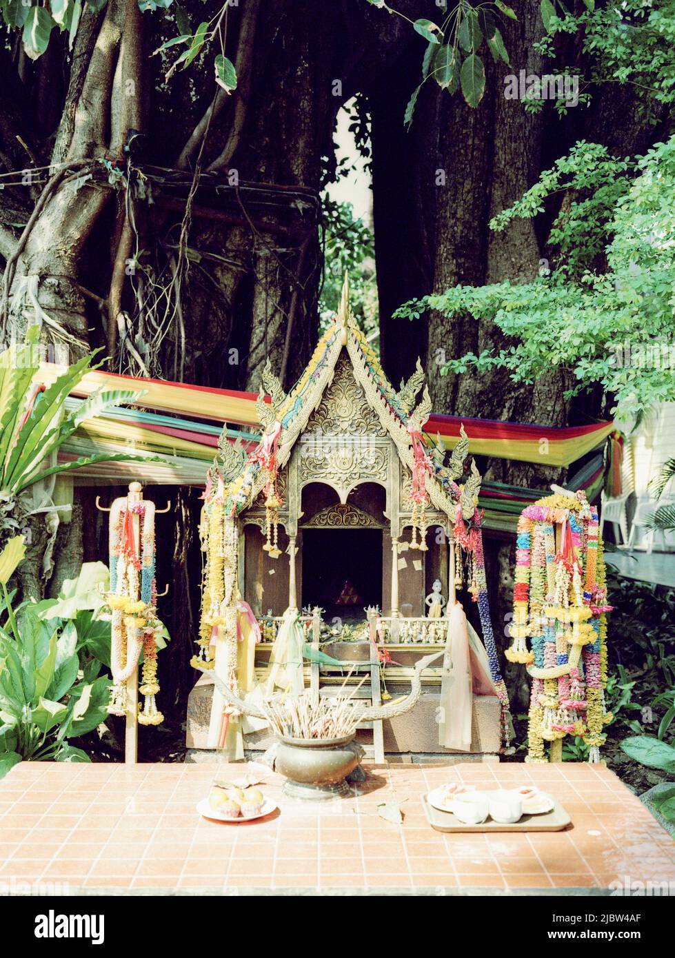 Shot thai buddhist shrine hi-res stock photography and images - Alamy