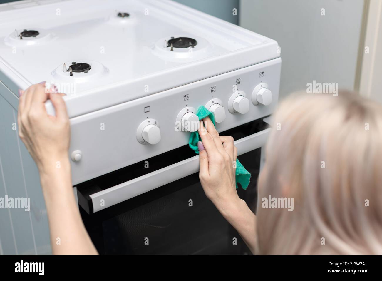 Cleaning gas stove detergent hi-res stock photography and images - Alamy