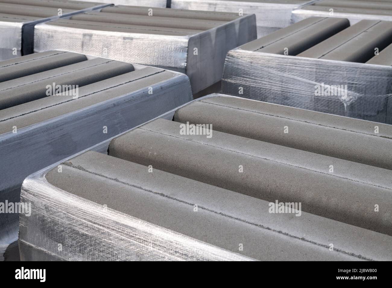 Curb stone hi-res stock photography and images - Alamy