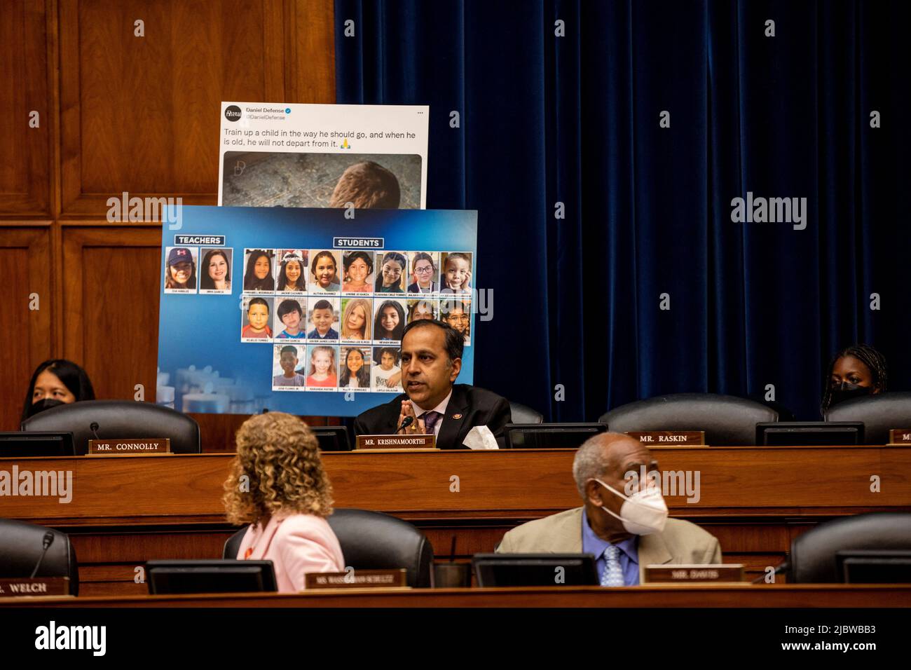 Raja krishnamoorthi 2022 hi-res stock photography and images - Alamy