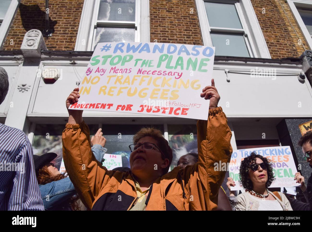 Uk rwanda immigration plane hi-res stock photography and images - Alamy