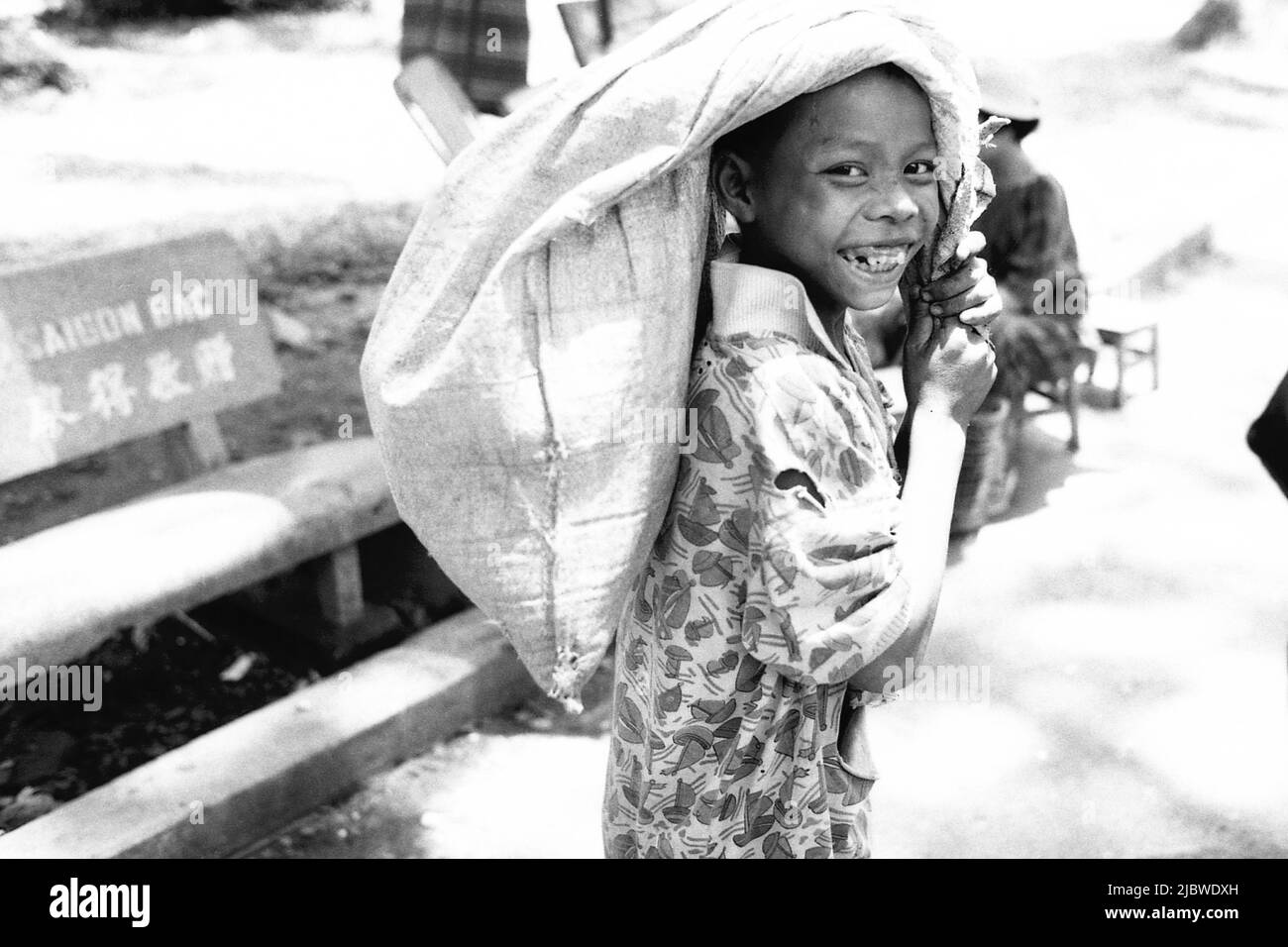 Un enfant des rues à Ho Chi Minh-ville (Saigon), Vietnam Stock Photo ...